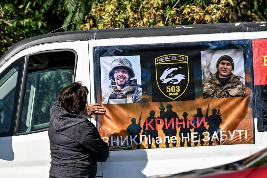 «Не забуті»: у Запоріжжі автопробіг на честь полонених та зниклих безвісти зібрав сотні ...